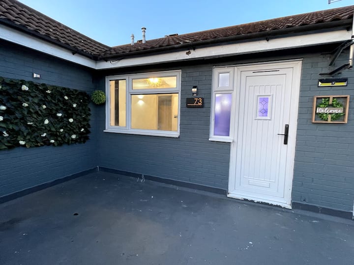 Chic 2 Bedroom Flat - Felixstowe