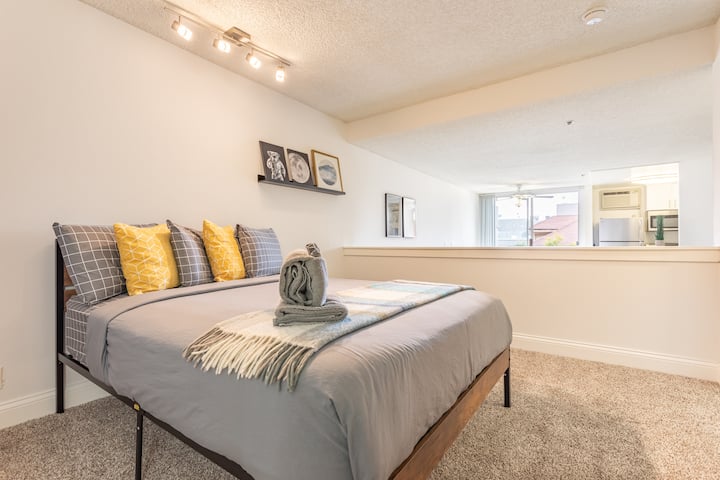 [Hollywd Pool/jacuzzi/parking]queen Open 1bed/1bth - Skid Row - Los Angeles