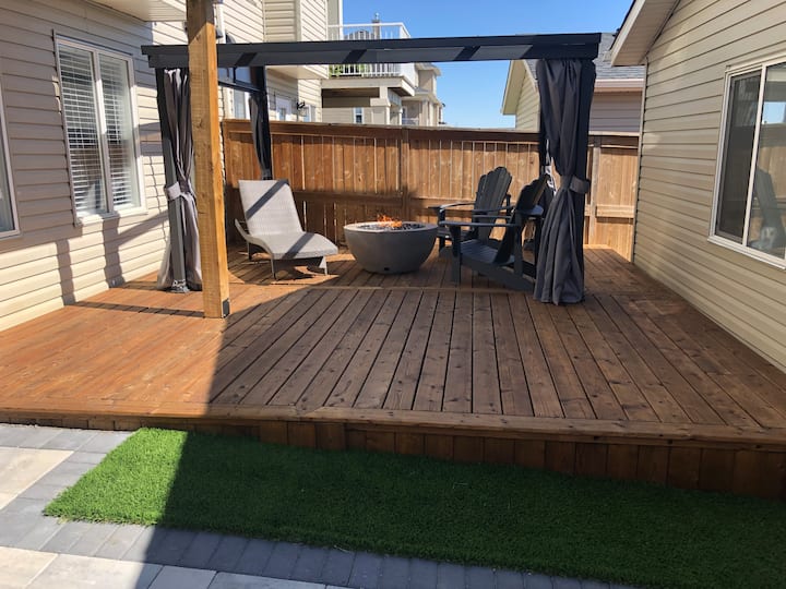 Spa Getaway! Sauna And Fireplace - Chestermere