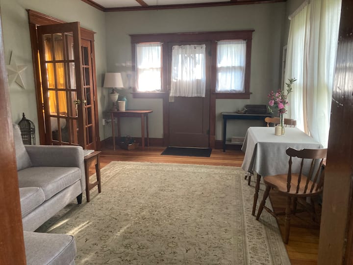 Acorn House - Cedar Rapids, IA