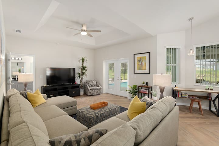 New Stylish Home With Private Pool - Inverness, FL