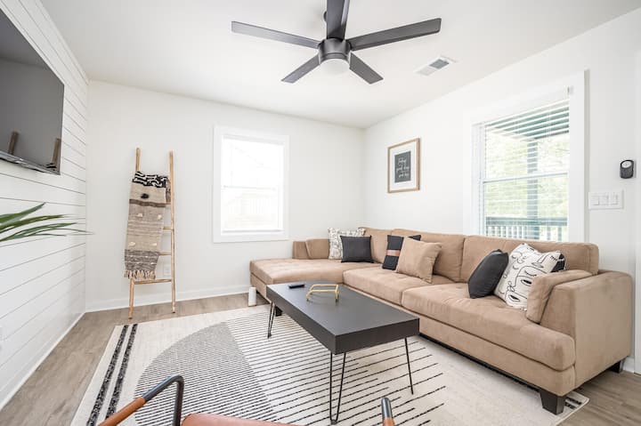 Comfy 3 Bd/2ba Cottage In The City | Atl - Atlanta, GA
