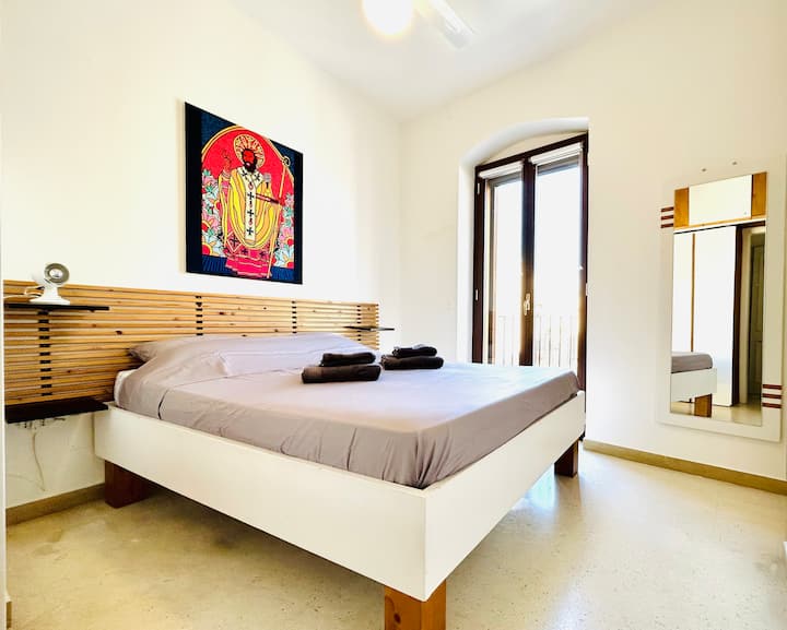 Santa Scolastica Home - Bari