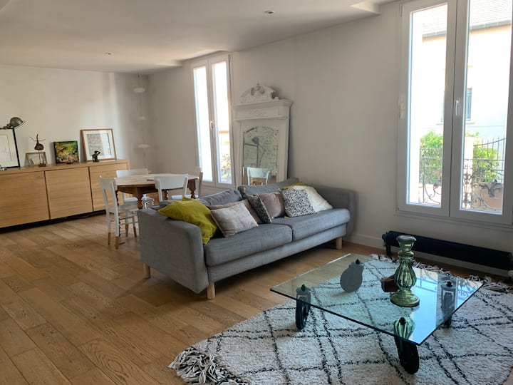 Maison De Ville à 15 Min De Paris - ibis Styles Sceaux Paris Sud