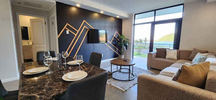 Charming 2 Sleeper In Point Waterfront - Durban