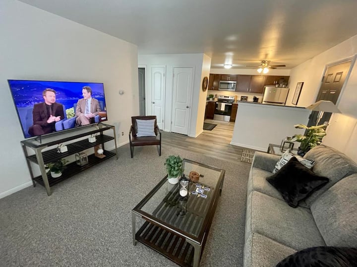 Central & Contemporary Haven - Oshkosh, WI