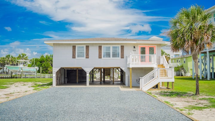 Welcome To
The Boat House - Holden Beach, NC