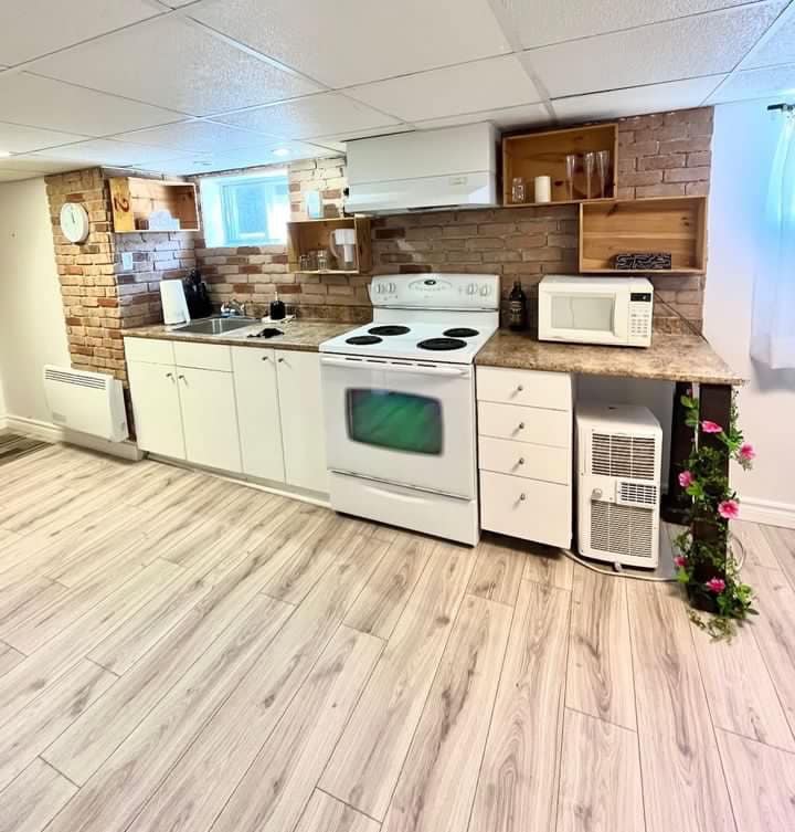 Harmony Hideaway: Loft 1 Chambre - Longueuil