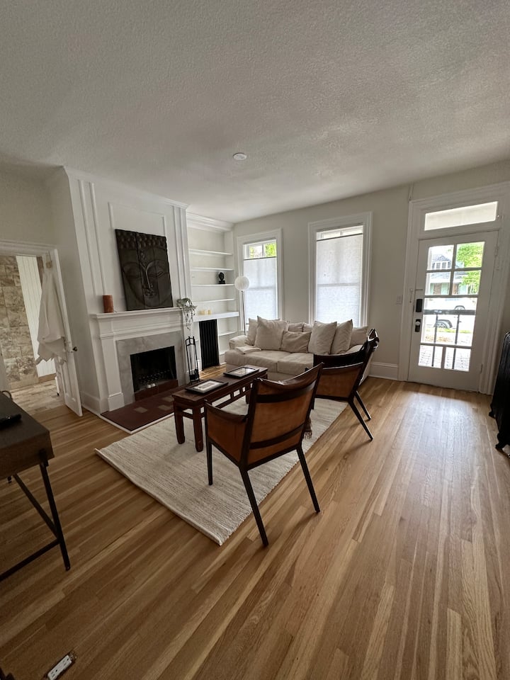 Downtown Boulder Apartment - Boulder, CO