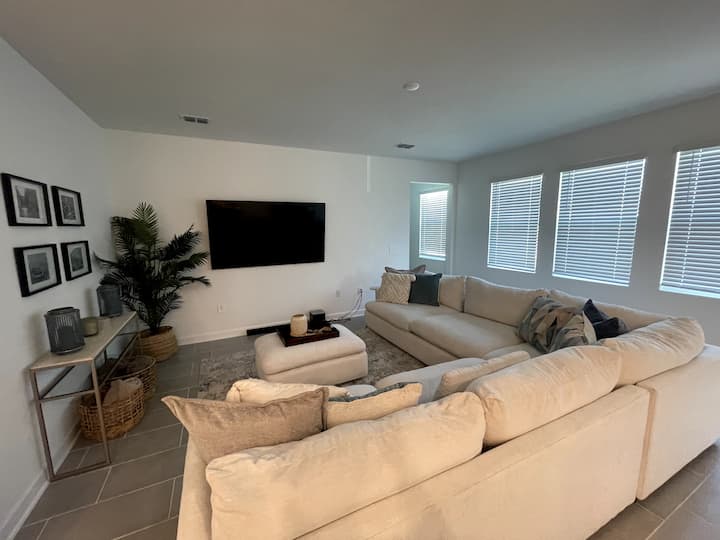 Modern Ultimate Family Getaway! - St. Cloud, FL