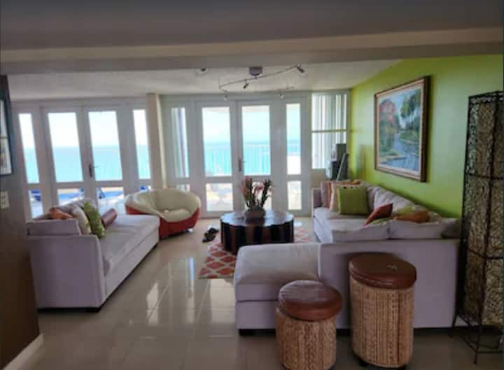 Huge Beach Front Penthouse - San Juan, Puerto Rico