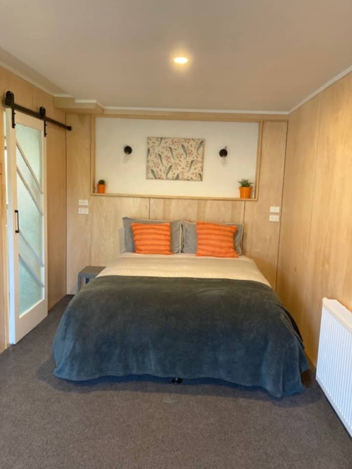 Orange Blossom Studio Apartment - New Plymouth