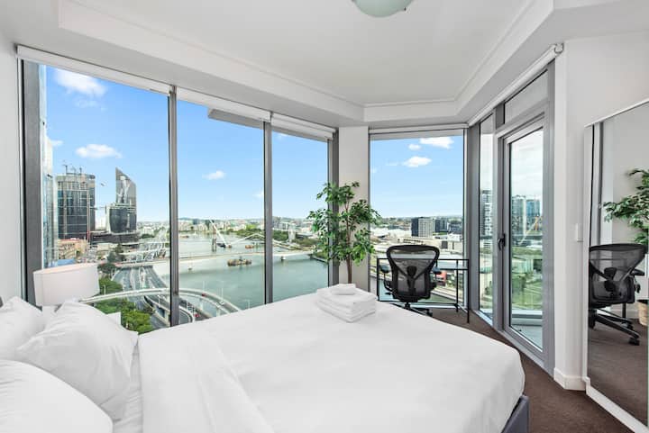 Sky-high Apt W/ Spectacular View, Pool, Gym & Park - Brisbane