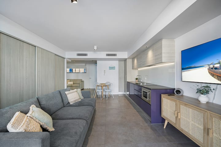 Elysee Beachside 1 Bedroom Apt - Mooloolaba