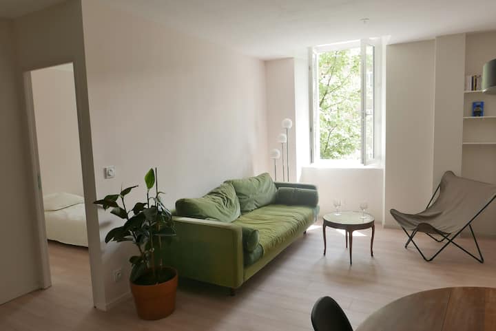 Charmant Appartement Rénové 2 Chambres / Parking - Fort Dauphin