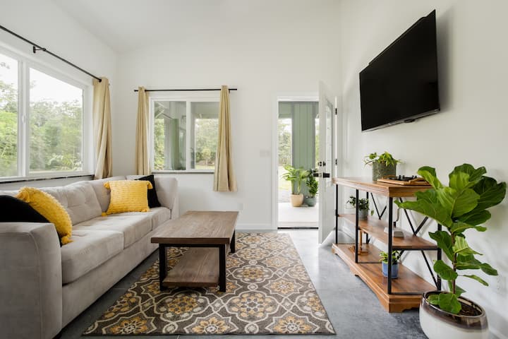 Brand New - Nahele - The Garden Suite - Keaau, HI