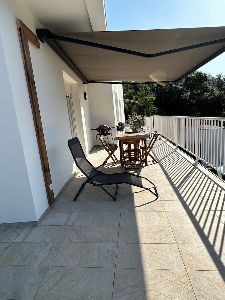 Appartement En Bas De Villa - Ajaccio