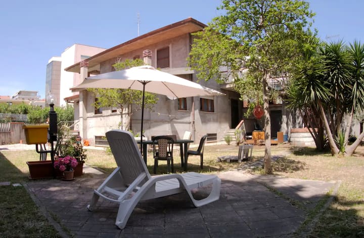 Camere Private/centro E Spiaggia - Pescara