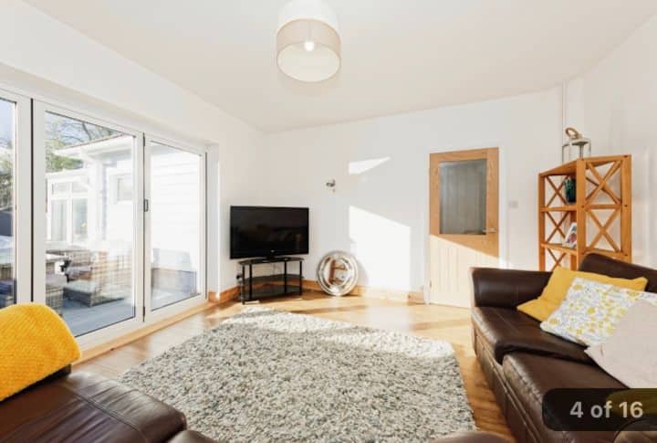 Dot's Escape - 2 Bed Bungalow. - Herne Bay