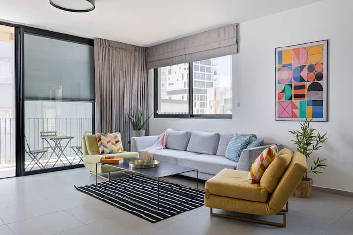 Ambassador Apartment+parking+safe Room - Tel-Aviv