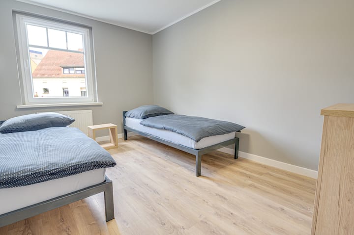 (3b) Neu Renoviert 3 Zi Whg 5 Betten 43,36m² - Gartz (Oder)