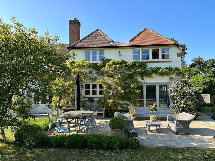 Lovely Rural Hampshire Cottage Sleeps Family Of 6 - Alton