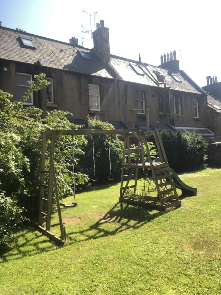 Quirky Space With Garden Access - Edinburgh