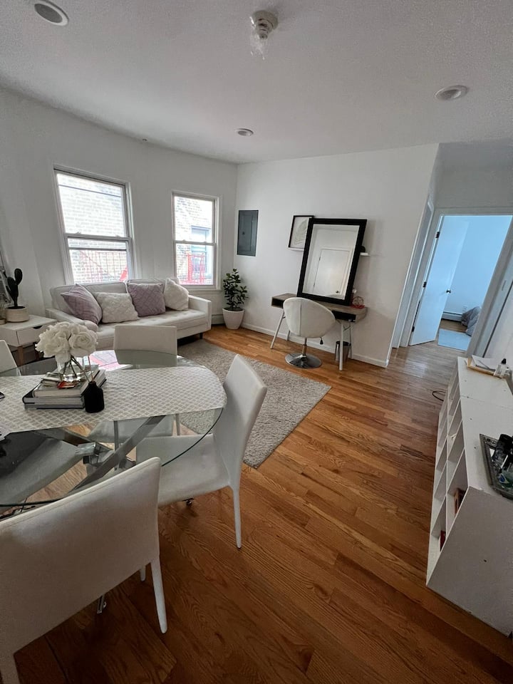Quiet/ Clean Room White Plains - White Plains, NY
