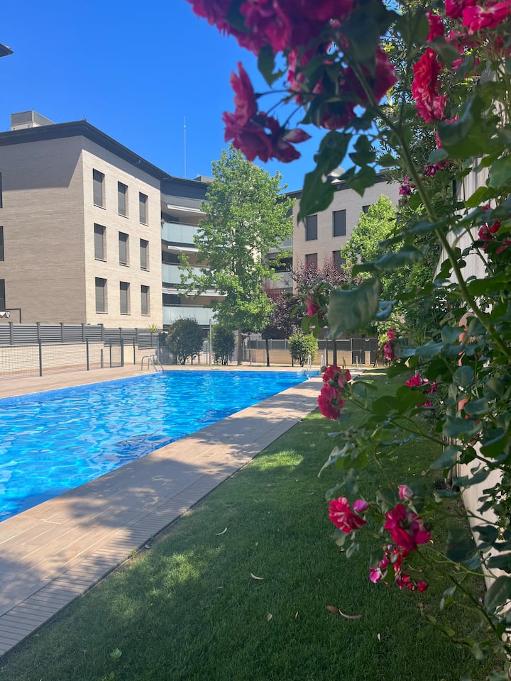 Nuevo, Espacioso Y Confortable Con Pkg Y Piscina - 濱海托薩