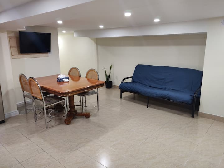 2 Bedroom Unit In Toronto - Mississauga