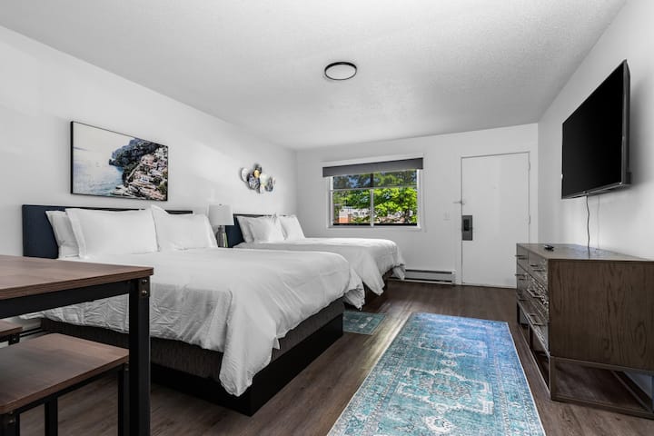 Two Queen Beds | Near Beach + Park | Dt Tc Close - Traverse City