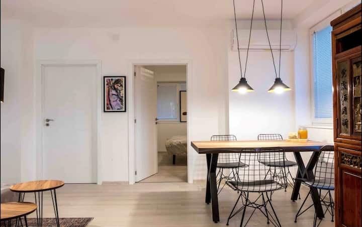 A42: Bohemian Apt Ideal Center - Sofia