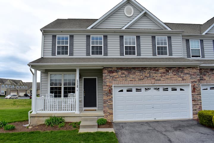 4 Bed Townhome-lewes/rehoboth With Community Pool - Lewes, DE