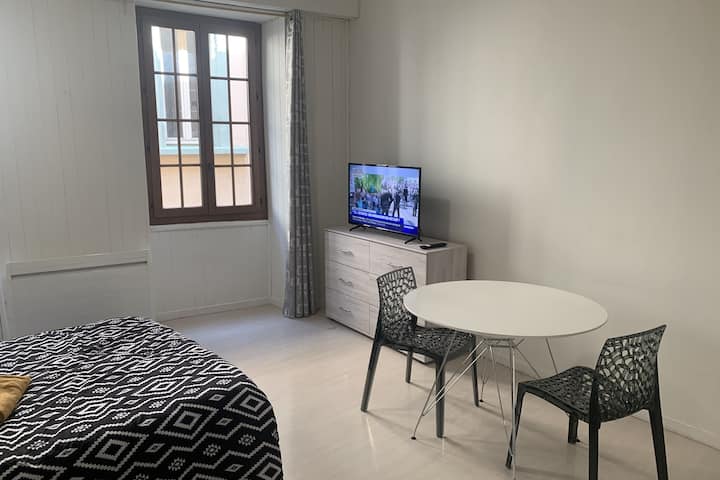 Grand Studio Historique 30m2 - Chambéry