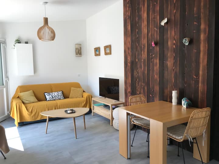 La Rochelle Maison Rénovée Avec Grande Terrasse - La Rochelle