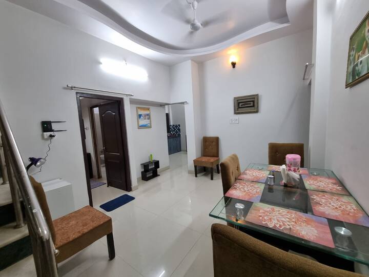 Leela Home Stay -Lily - Two Bhk Luxury Apartment - Jabalpur