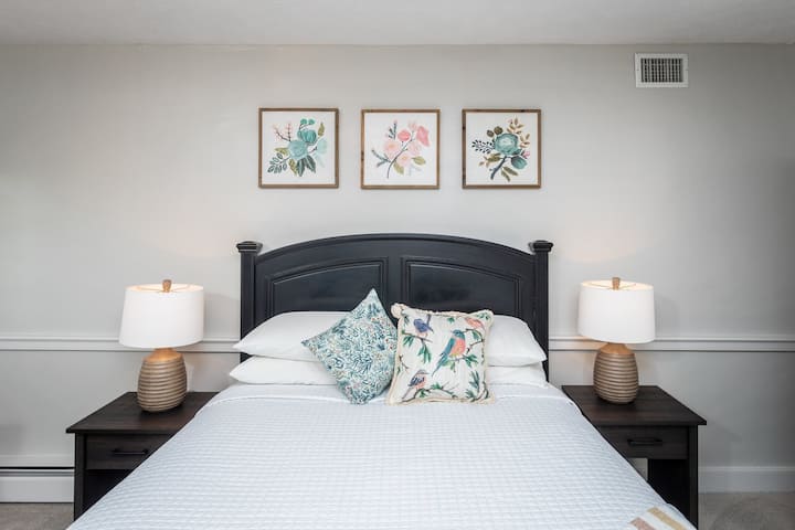 Cedarwood Suite - Harrisonburg, VA