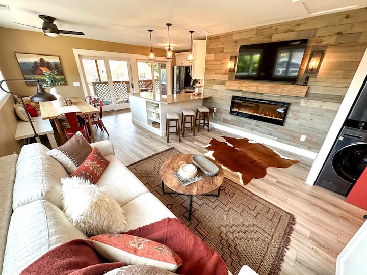 Glen Arbor Condo - A Hidden Gem - Empire