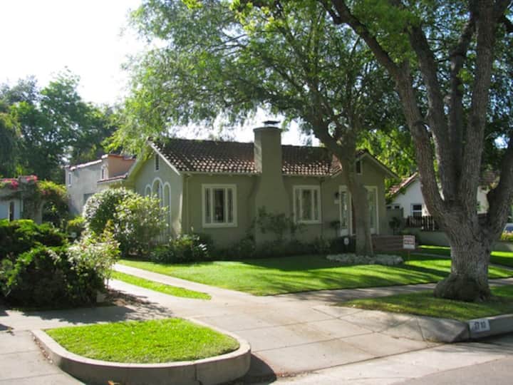Charming Pasadena Home! Special September Rates! - Pasadena, CA