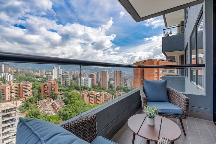 Jaw-dropping Views From 22nd Floor In Poblado - Medellin, Antioquia, Colombia