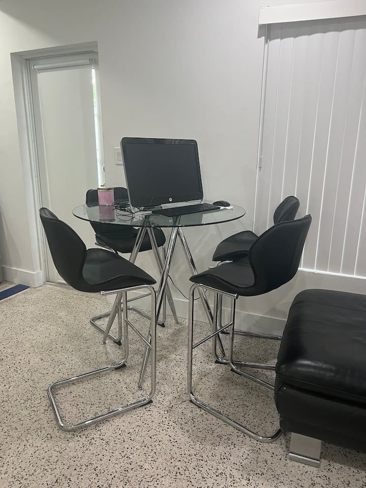 Private Room Downtown Fort Lauderdale-walk Newrive - Fort Lauderdale, FL