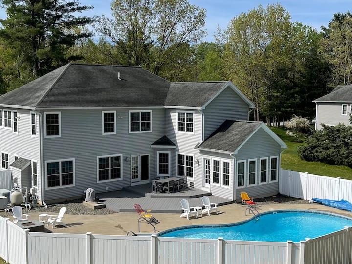 Private Saratoga Getaway - Saratoga Springs, NY
