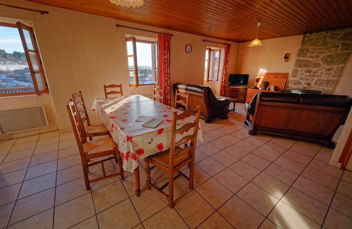Gite-la-tour-d'apcher - Saint-Chély-d'Apcher