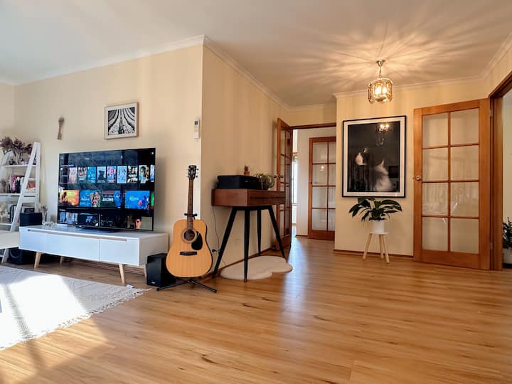H Retreat 10 Min To City And 10 Min To Airport - Hobart