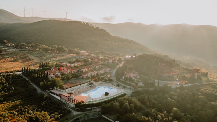 Tuscan Coast | Panoramic Resort With Restaurant - Tuscany