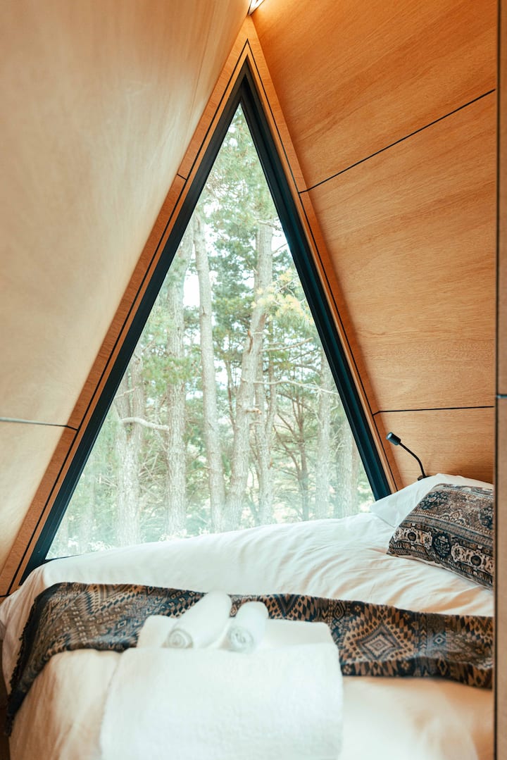 Idyllic Tiny Cabin In Nature - Romantic Getaway - Mittagong