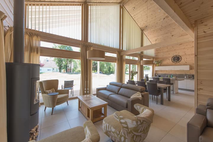 Chalet Bien-être 150m² - Sauna & Balnéo - Lac de Chalain