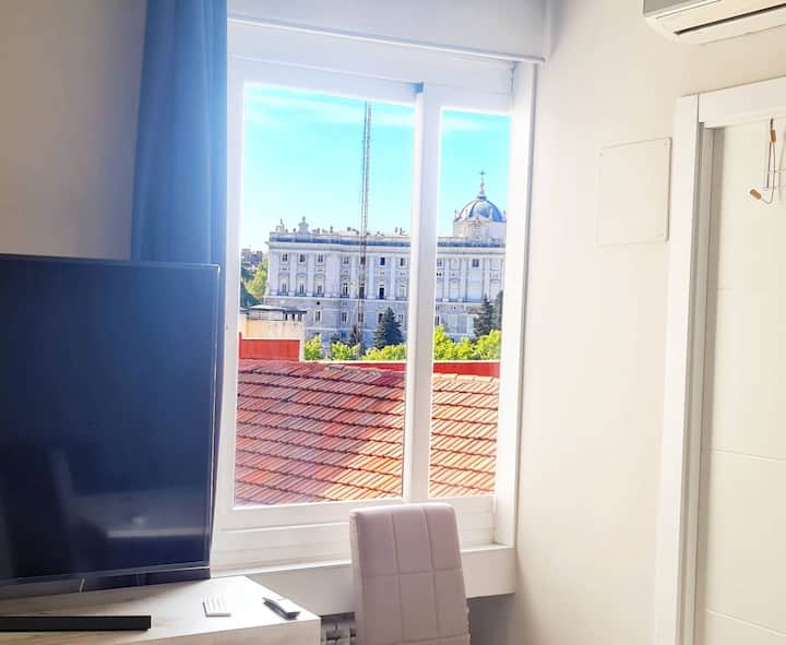 Cozy Apartment In Plaza De España - Madrid