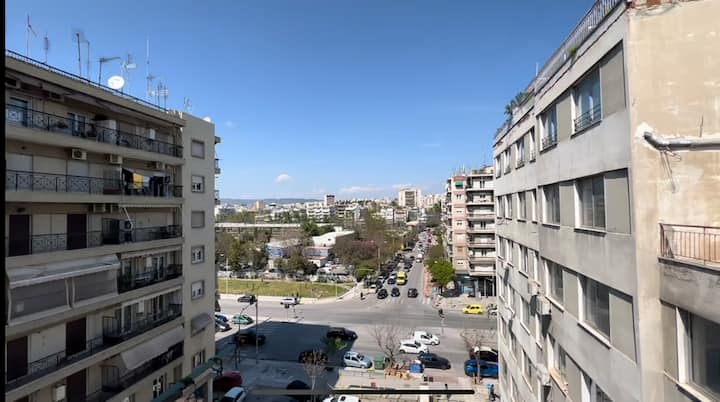 Central Flat With Mountain Views - Thessaloniki