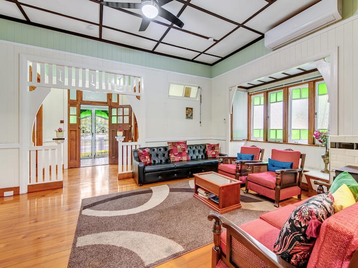 Historic Character-filled Jade Cottage - Ipswich, Australia